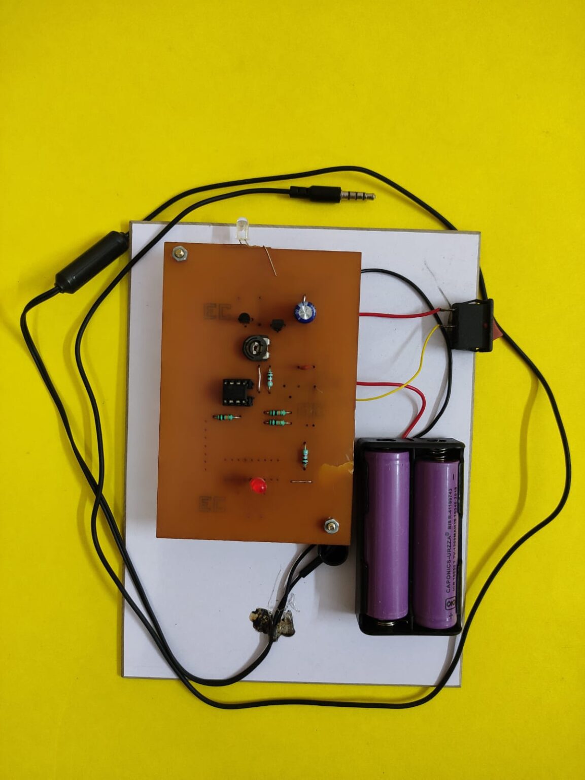 DTMF (Dual-Tone Multi-Frequency) based voice and data transmission ...
